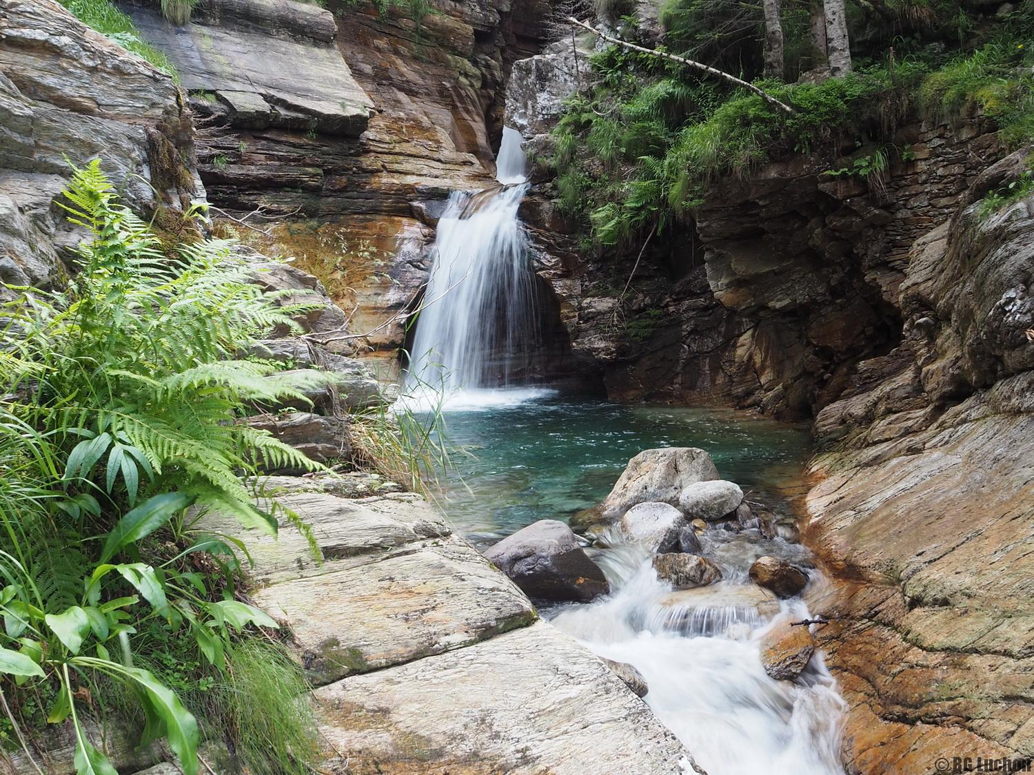 Rando Demi Journée Cascade et Gouffre d'Enfer - Bureau des guides de Luchon